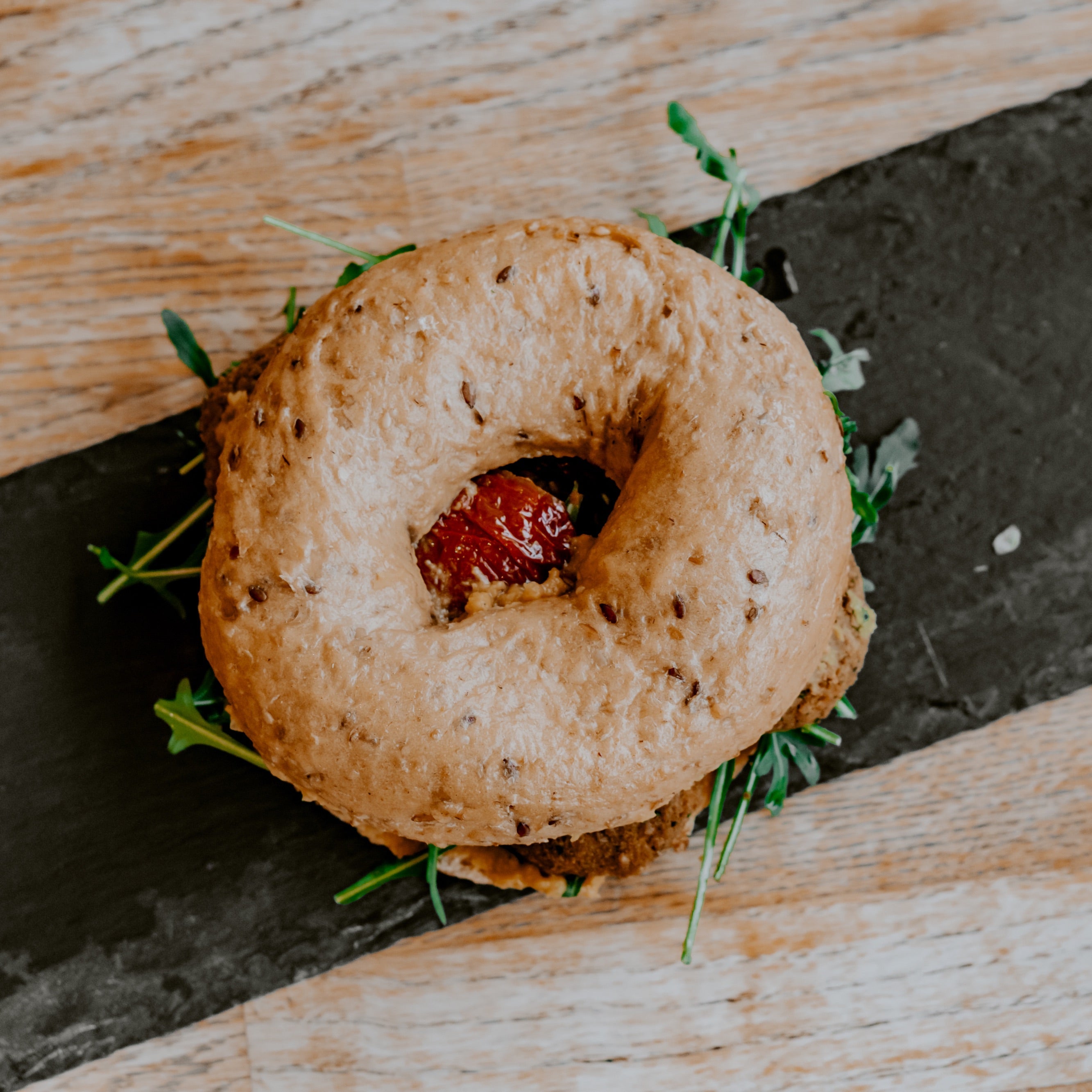 Bagels mit Fleisch, Fisch, Gemüse und Vegan für Dein Event - FINN Wien ...